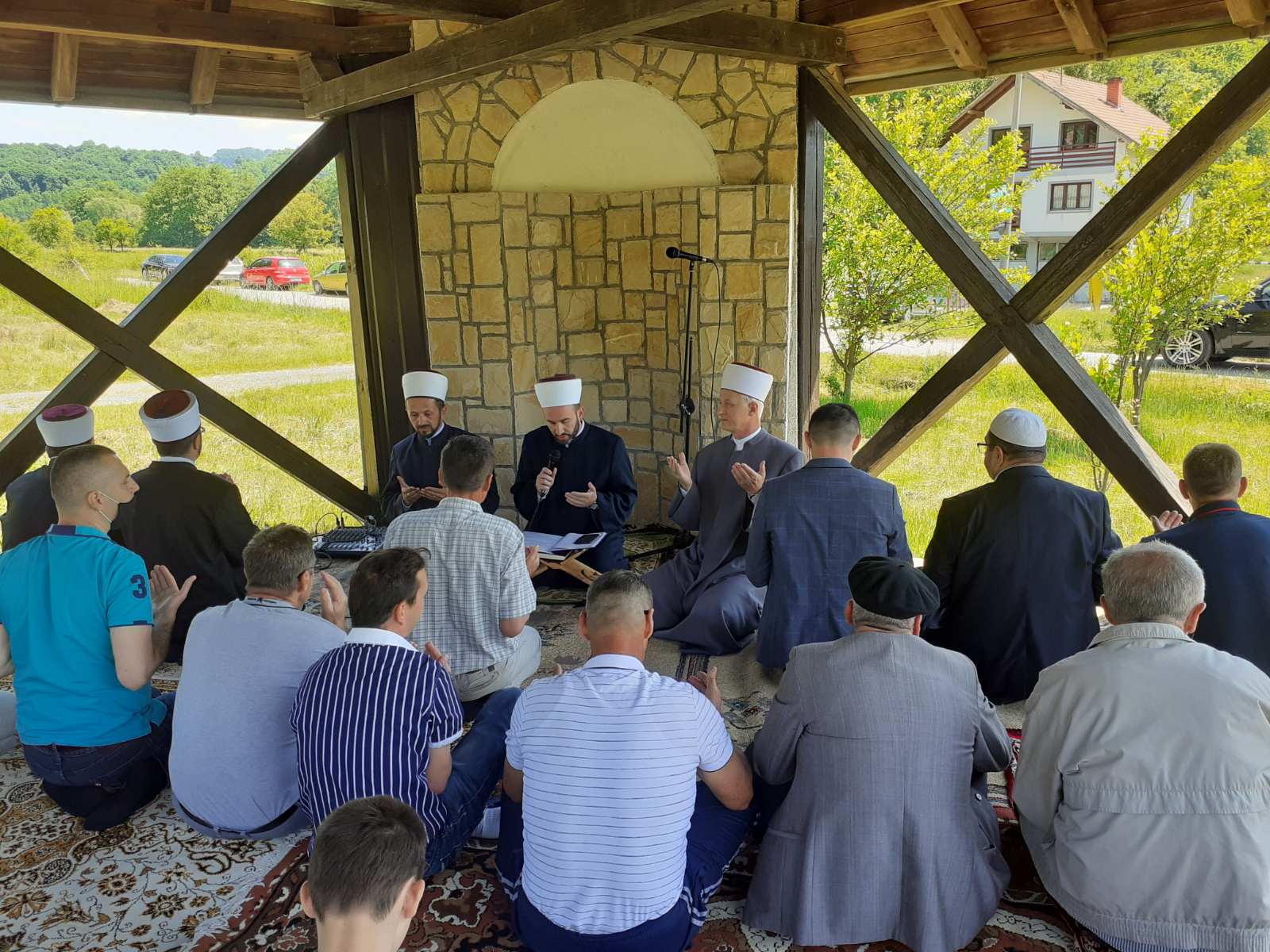 Džuma-namaz i dova na dovištu Taušan - Medžlis Islamske zajednice Tuzla
